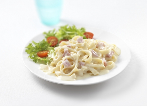 Basic Recipe for White Pasta Sauce | Lakeland Dairies Foodservice